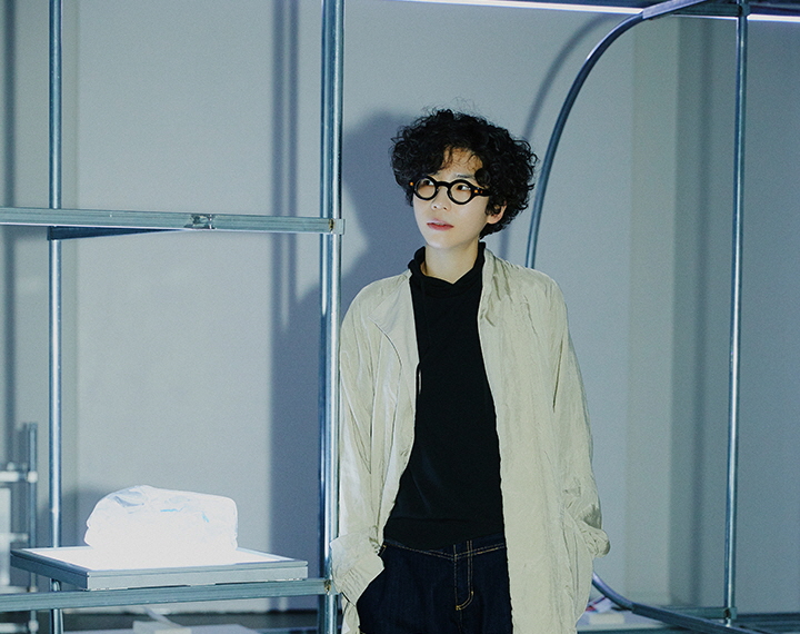 새로운 상점에서 발견한 상상의 탈주로