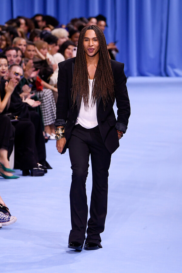 발망 남성복에 자유로움을 더한 올리비에 루스테잉